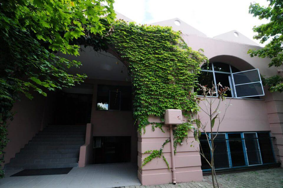 Hisar Okulları Ortaokulu, İstanbul - Neredeoku.com